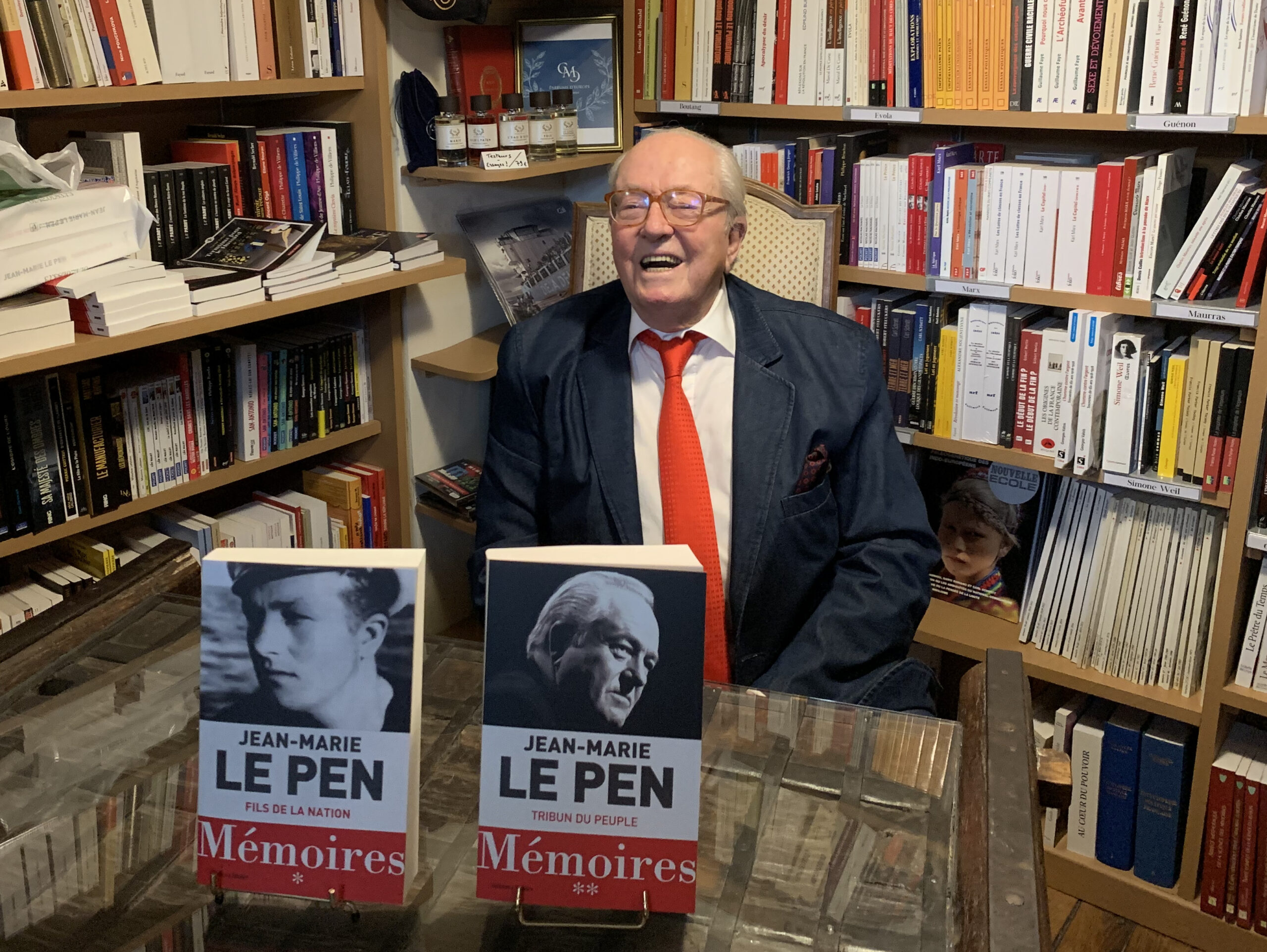 Quizz Jean-Marie Le Pen - Présent Hebdo