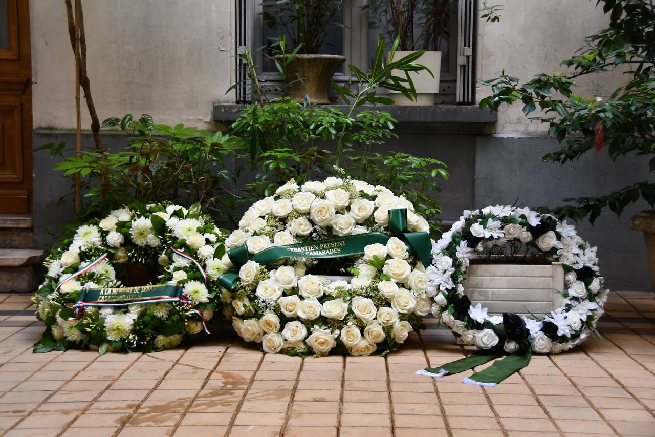 Aux mânes de Sébastien Deyzieu - Présent Hebdo