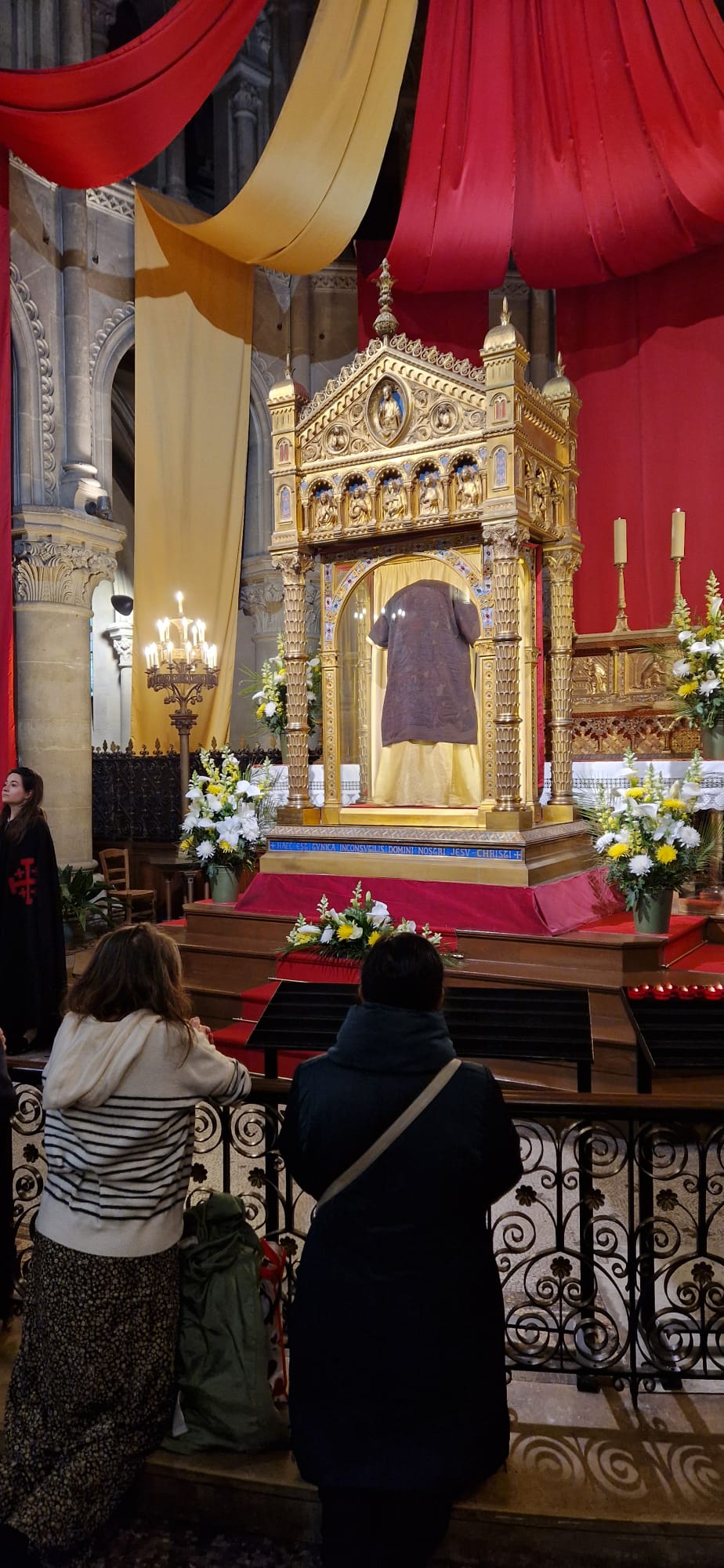 La Sainte Tunique exposée à Argenteuil - Présent Hebdo